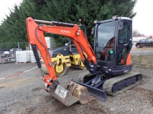 KUBOTA U25.3